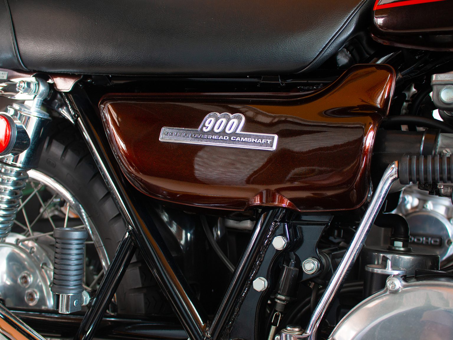 KAWASAKI 旧車 パーツ 特集 【Z1/Z2 サイドカバー】 | 【PMC.Inc】株式会社ピーエムシー｜カワサキZを中心としたバイクカスタムパーツのPMC